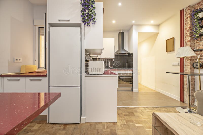 Mobile Units that Provide Additional Space for Preparing Food or ...