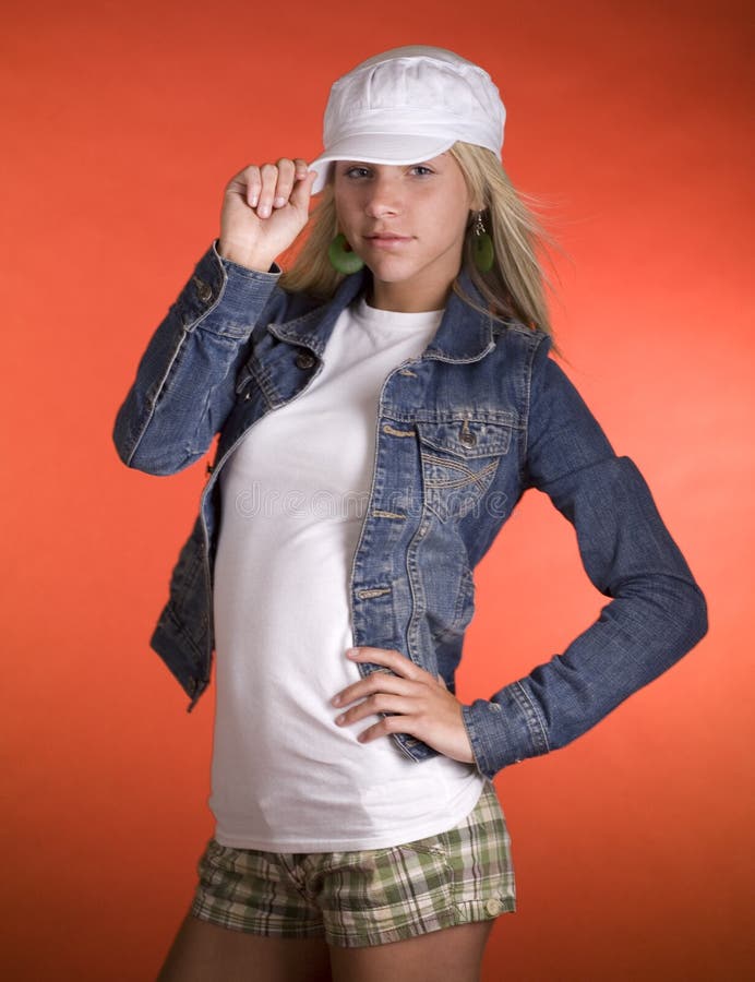 Modèle De Mode D'adolescent Image stock - Image du jeans, blonde: 5025641