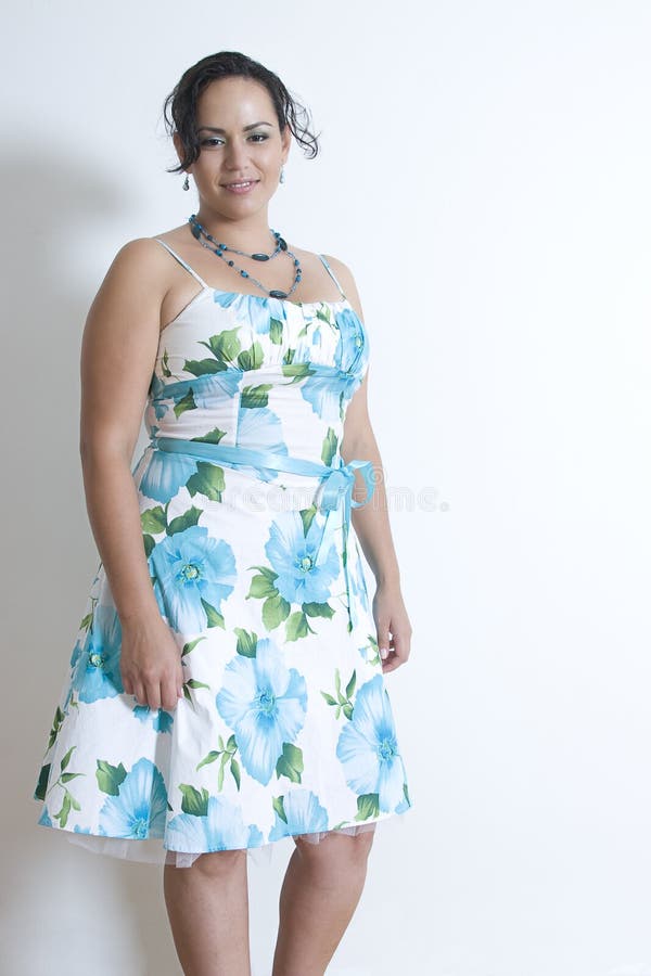 Modèle de mode latin image stock. Image du mignon, visage - 10741459