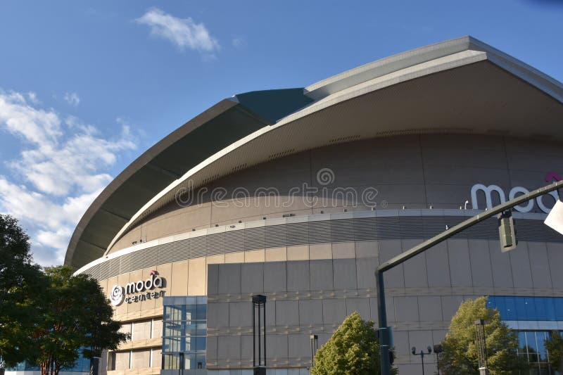 Moda Center in Portland, Oregon Editorial Image - Image of states ...