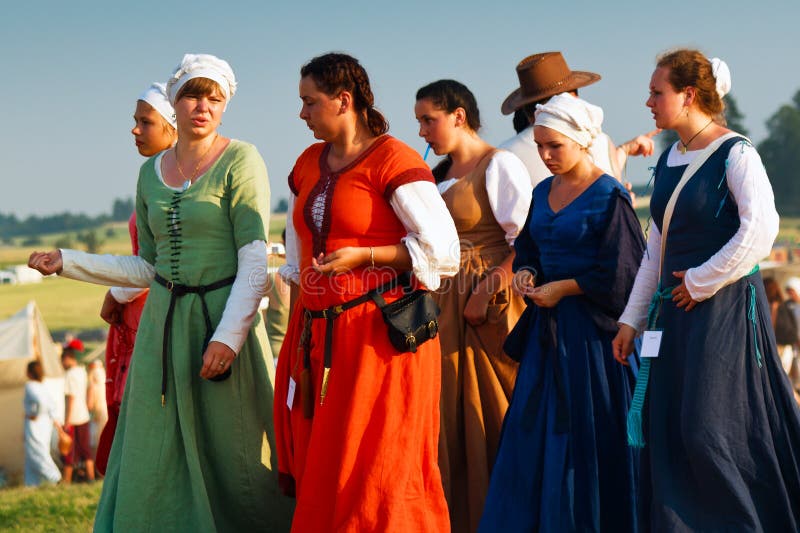 Desfile medieval en Italia imagen de archivo editorial. Imagen de ...