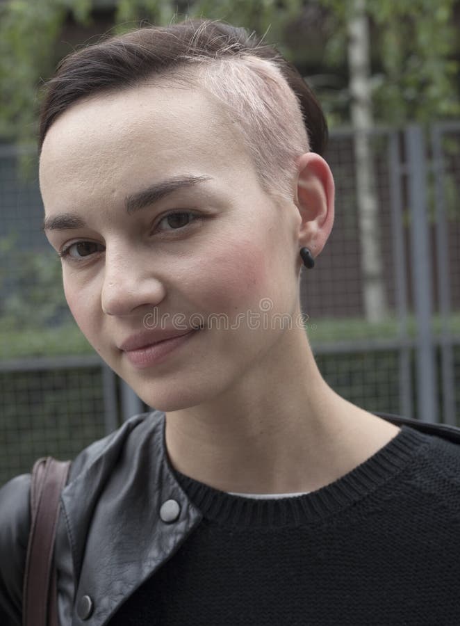 Moda punky fotografía editorial. Imagen de manera, punky - 31368087