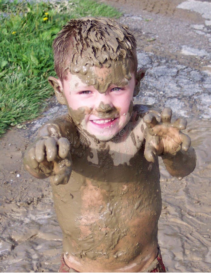 Modderig Monster stock afbeelding. Image of behandeld - 5409331