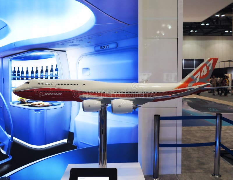 Model of BOEING 747-800 editorial photo. Image of show - 34287211