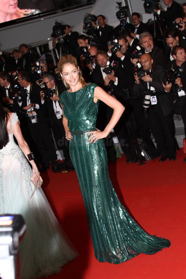 Model Doutzen Kroes editorial stock photo. Image of person - 26222353