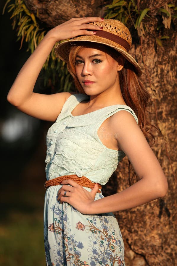 Model Dressing Vintage Style Stock Image - Image of makeup, outdoor ...