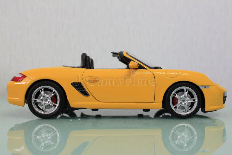 Model Porsche Boxster S Side View Editorial Photo - Image of lights ...