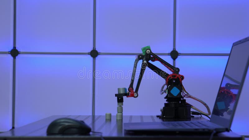Model of robot arm in lab stock footage. Video of development - 191017888