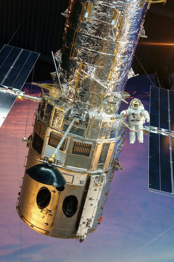 International Space Station Editorial Photography - Image of explore ...