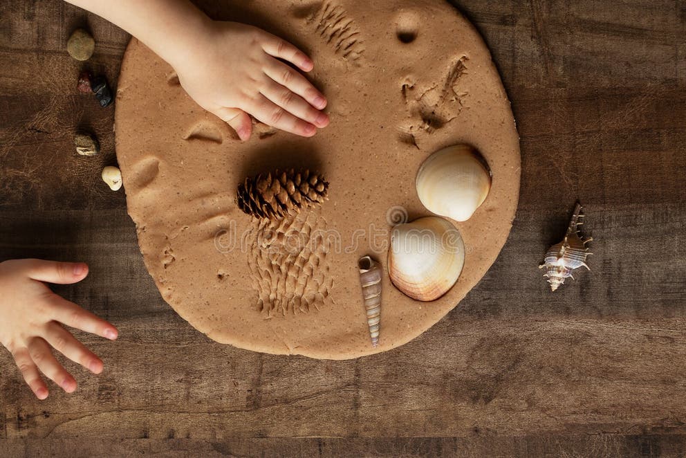 Modeling with Salt Dough on the Kitchen Table. Natural Materials for ...
