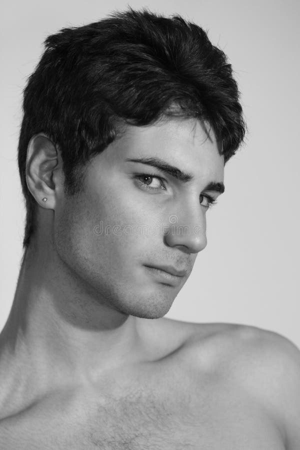 Bello Giovane Ragazzo Di Modello Italiano Fotografia Stock - Immagine ...