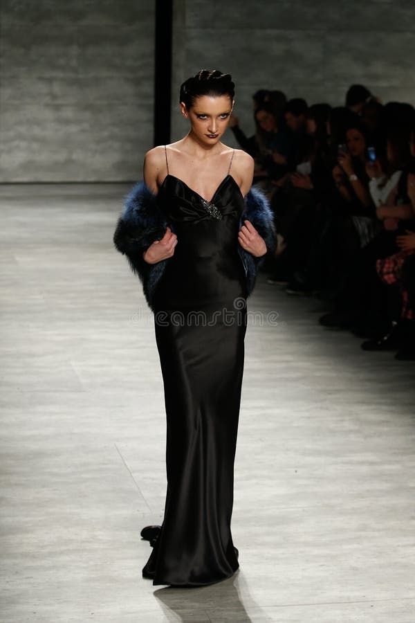 Modelo fotografia editorial. Imagem de mostra, centro - 37702967