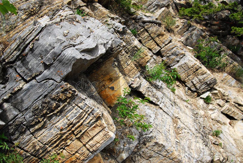 Modelo De La Roca De La Montaña Foto de archivo - Imagen de cubo ...