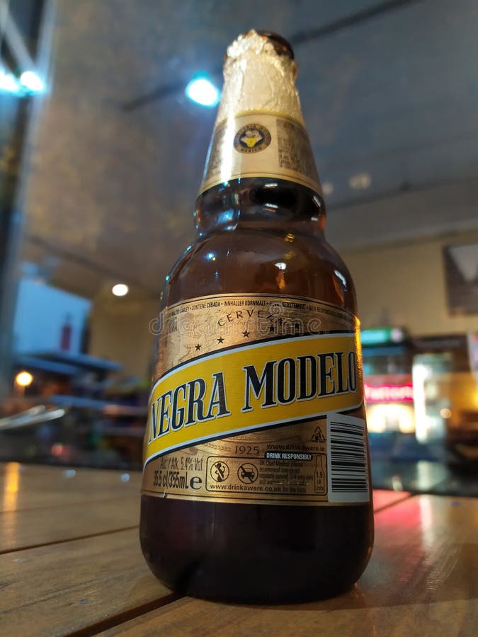 Modelo Negra beer editorial image. Image of beer, alcoholism - 197602295
