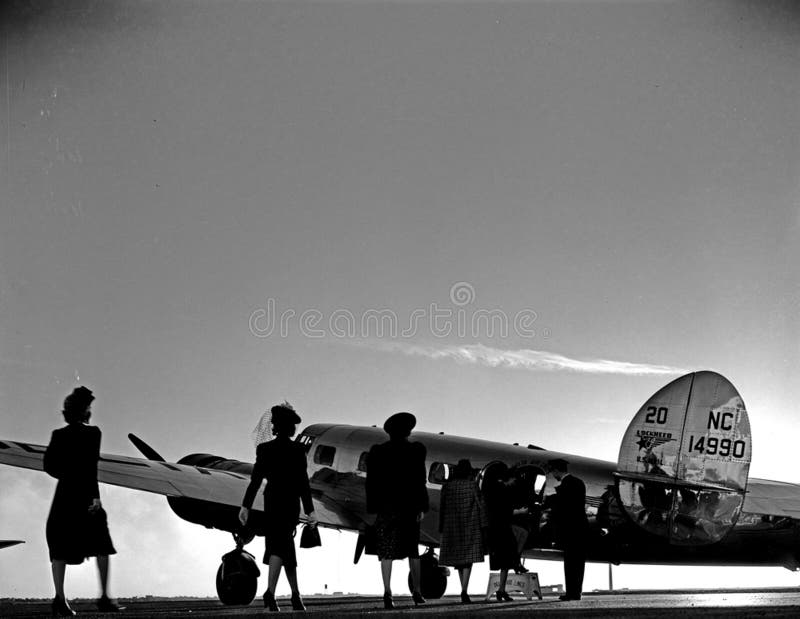 [Models Boarding Lockheed 10B Electra, Delta Air Lines] Picture. Image ...