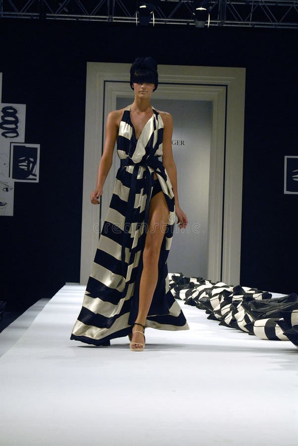 MODELS CAT WALK -MALENE BIGER SHOW Editorial Image - Image of business ...