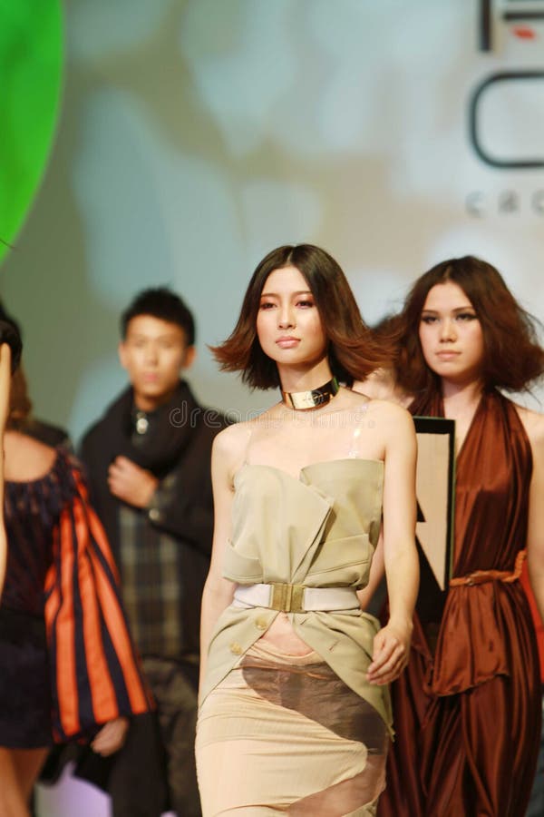 Models Walk the Runway Finale at the Fashion Show 27 Aug 2011 Editorial ...