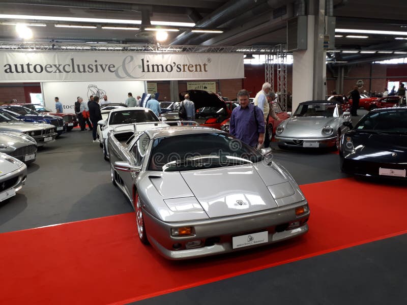 Modena Auto Show 2017 Classic Car Editorial Image - Image of motori ...