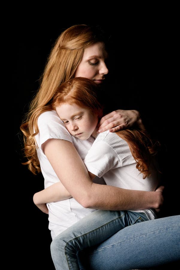 Moder Och Liten Dotter Som Har Gyckel Tillsammans Arkivfoto Bild Av
