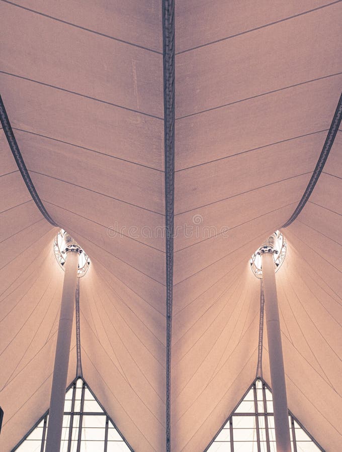 Modern Architectural Geometrical Indoor Ceiling with Two Thin Columns ...