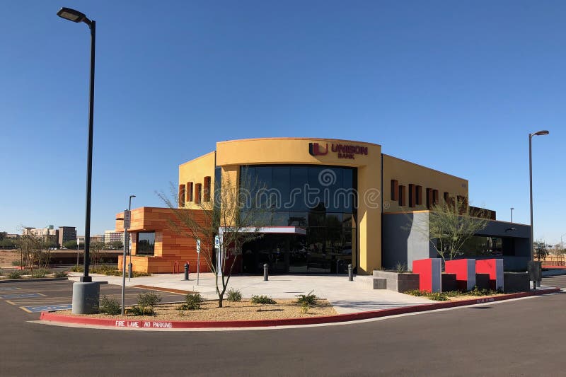 Modern Design of a Bank in Gilbert Arizona. Editorial Photo - Image of ...