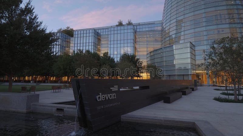 The Modern Architecture of Devon Energy Buildings in Oklahoma City ...