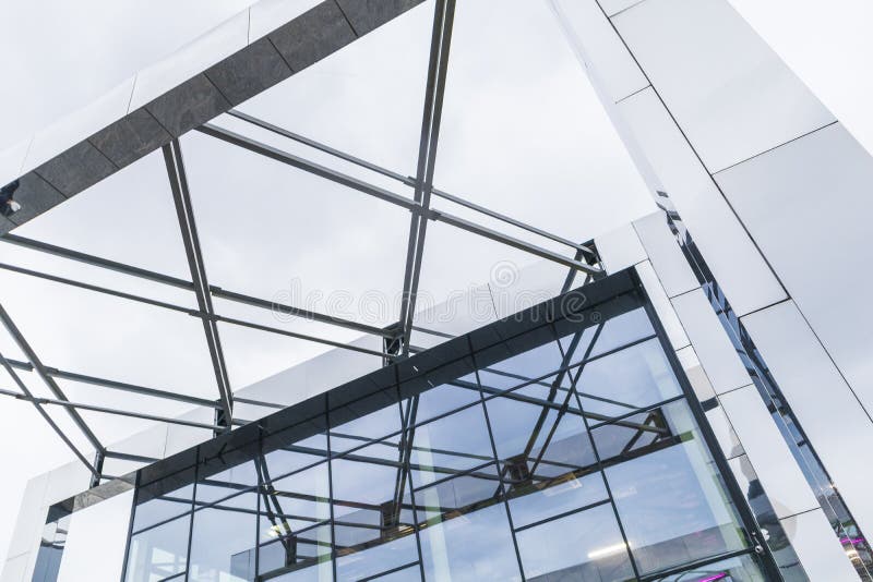 Modern Architecture High-Tech Mirror Columns Landscape Geometry Lines ...