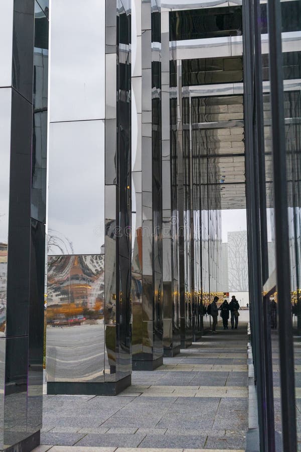Modern Architecture High-Tech Mirror Columns Landscape Geometry Lines ...