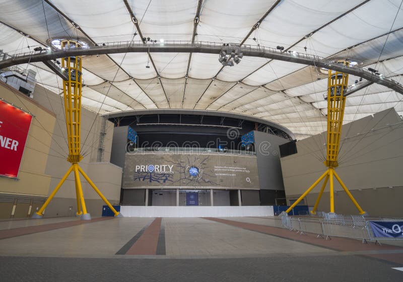 Modern Architecture at the O2 London - LONDON, ENGLAND - SEPTEMBER 14 ...