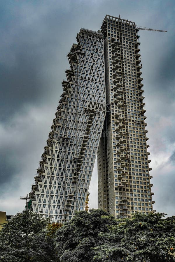 Modern Architecture in Sri Lanka Stock Photo - Image of design, crane ...