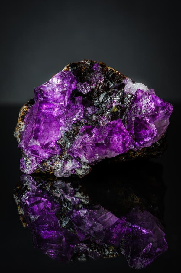 Amethyst Black with Mirror Reflection Black Anthracite Modern ...