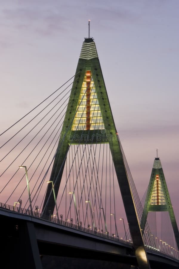 Modern Bridge Picture. Image: 8247033