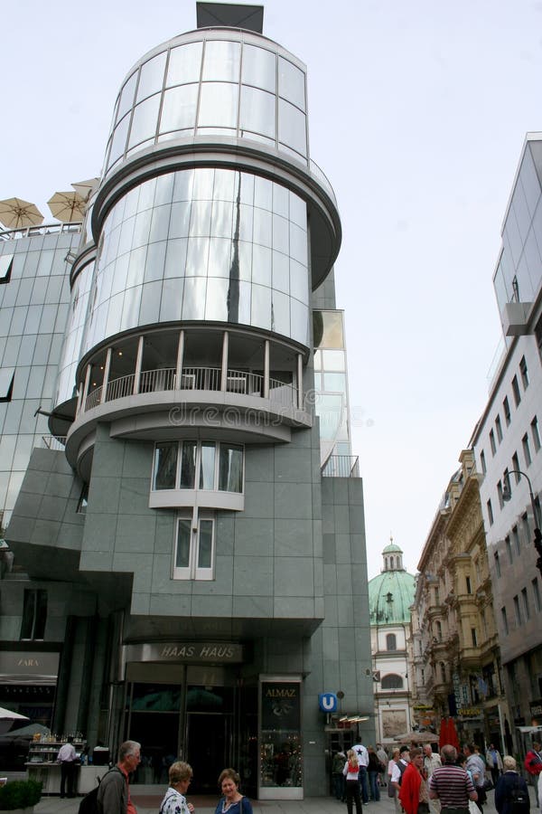 Modern Building in Austria Stephansplatz, Vienna, Editorial Photo ...