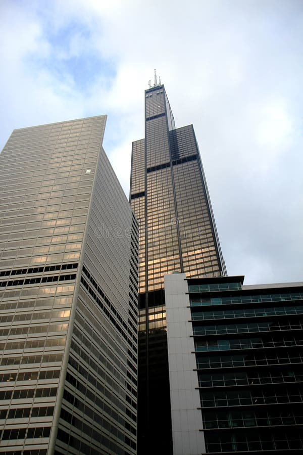 Modern Building in Downtown Chicago Stock Photo - Image of place ...