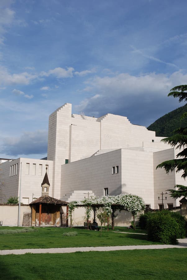 Modern Building, Italy stock image. Image of pathway, grass - 2391753