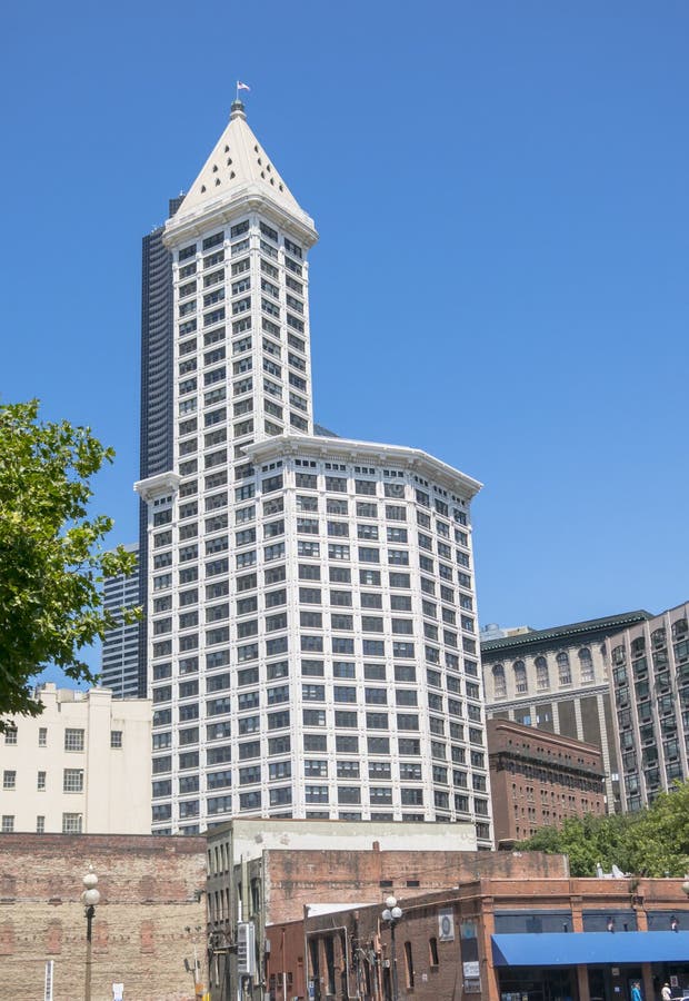 Modern Building stock photo. Image of lines, cloud, west - 32923698