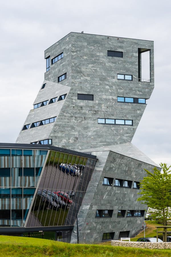 Modern Building Wit Futuristic Architecture. Editorial Photo - Image of ...