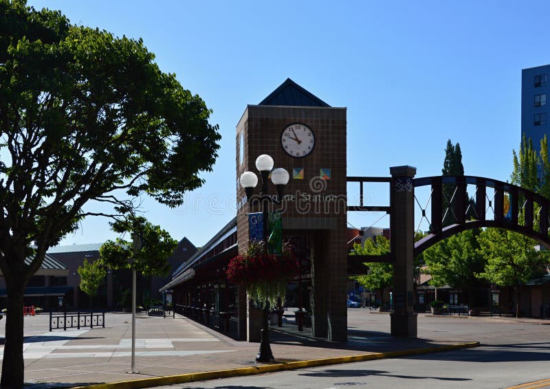Modern Bus Terminal in Downtown Eugene, Oregon Stock Image - Image of ...
