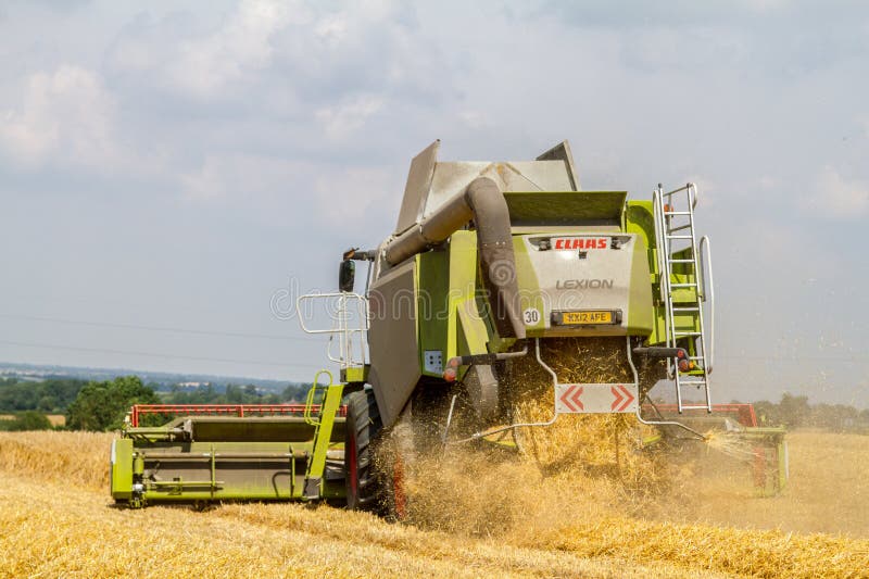 Modern Class Combine Harvester Cutting Crops Editorial Stock Image ...