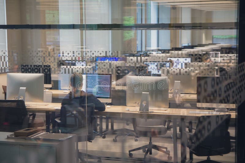 Modern computer on a desk editorial stock image. Image of imac - 40147894