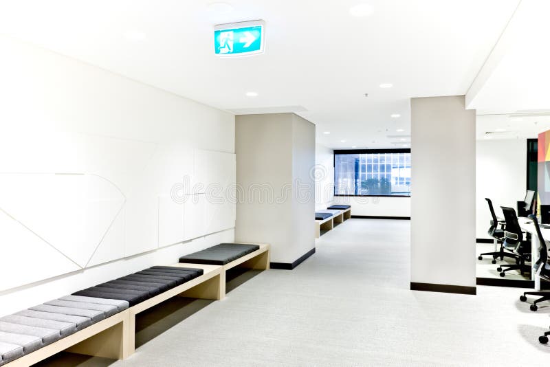Modern Computer Room Attached To Waiting Area Stock Photos - Free ...