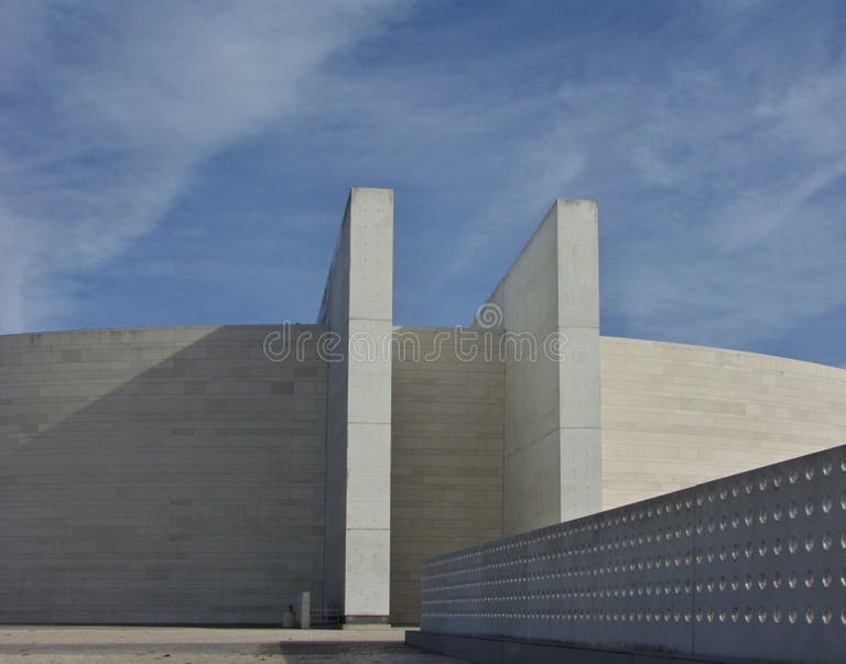 Basilica Da Santissima Trindade Em Fatima - Portugal Stock Image ...