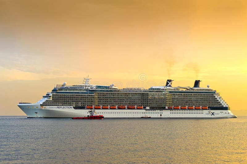 Modern cruiseschip redactionele foto. Image of kapitein - 61634236