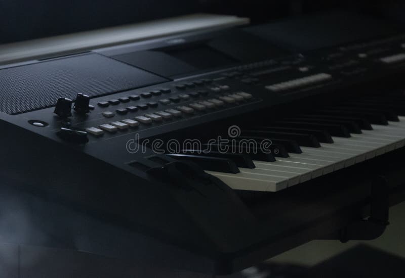 Modern Electronic Organ with Built-in Speakers and a Multitude of ...