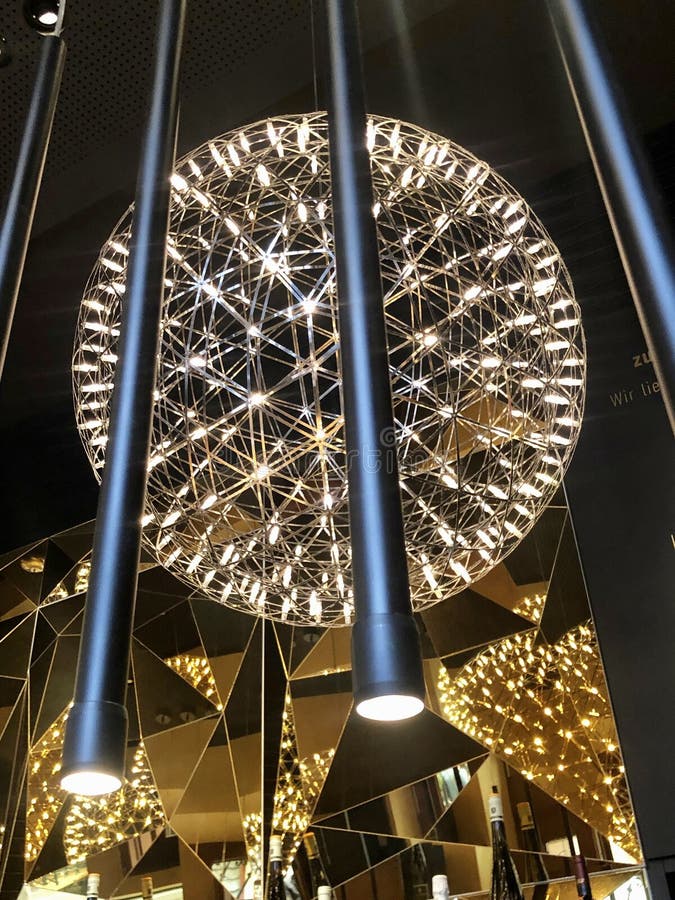 Modern and Elegant Ceiling Chandelier Design with Reflective Mirror ...