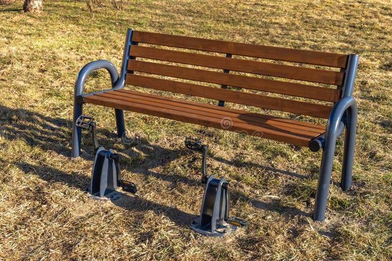 Modern Exercise Bench in the Park, Bench with Pedals for Spinning ...
