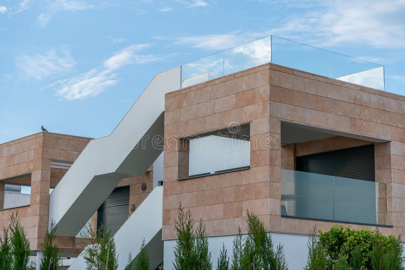 Modern and Extravagant Architecture Design. Closed Luxurious House for ...