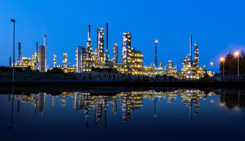 Factory / Chemical Plant at Sunset Stock Photo - Image of chemical ...