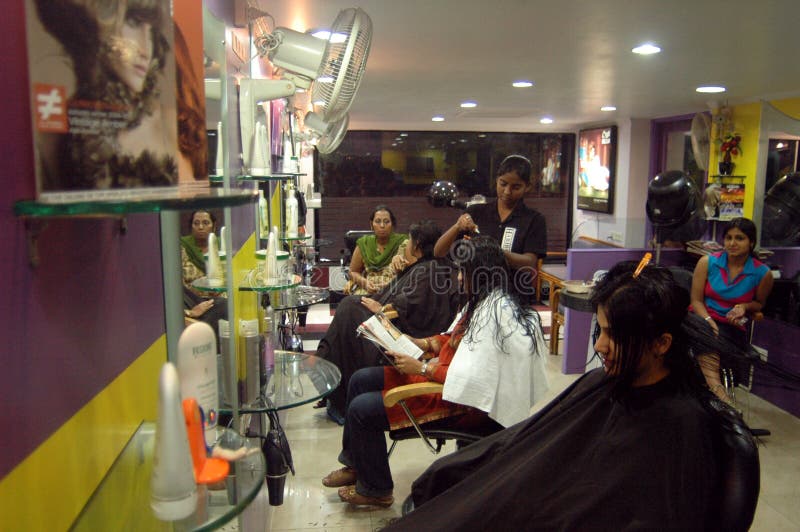 Modern Hair Dressing Saloon Editorial Photo - Image of dreaming, mall ...