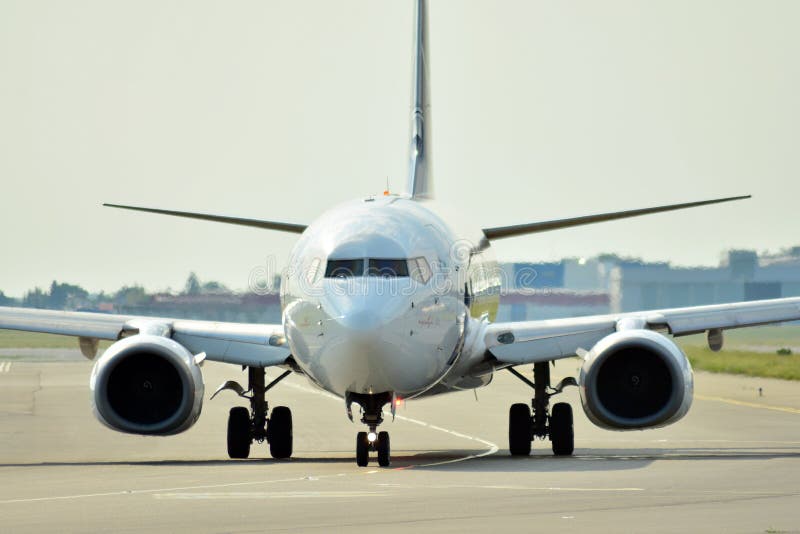 Front View of Plane before Takeoff Stock Image - Image of plane, ready ...